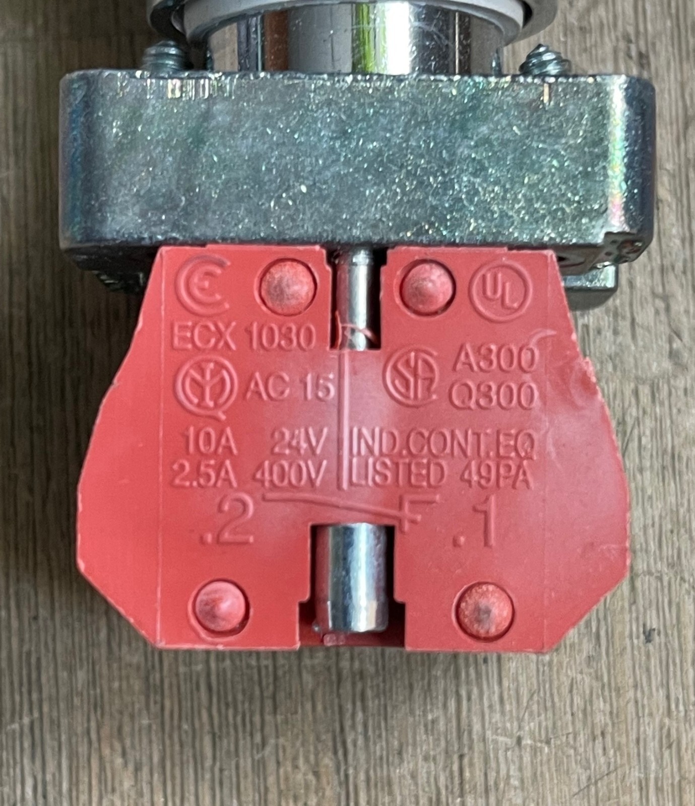 AUTOMATION DIRECT BLACK PUSHBUTTON WITH ECX1040 AND ECX1030 CONTACT ...