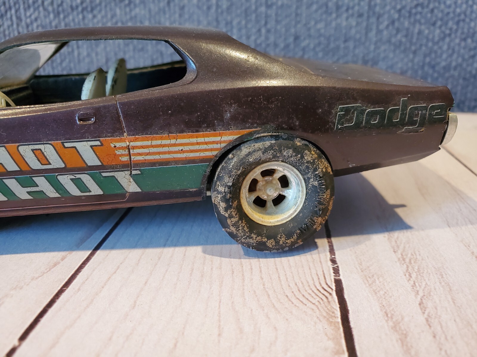 Vintage MPC 1974 Dodge Charger Plastic Model Car Kit Built 1:25 Scale ...