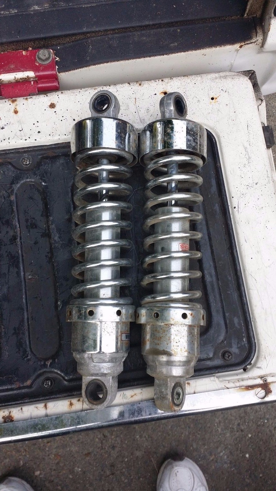 1985 Honda VT700C Shadow VT700 Rear Shocks USED | eBay
