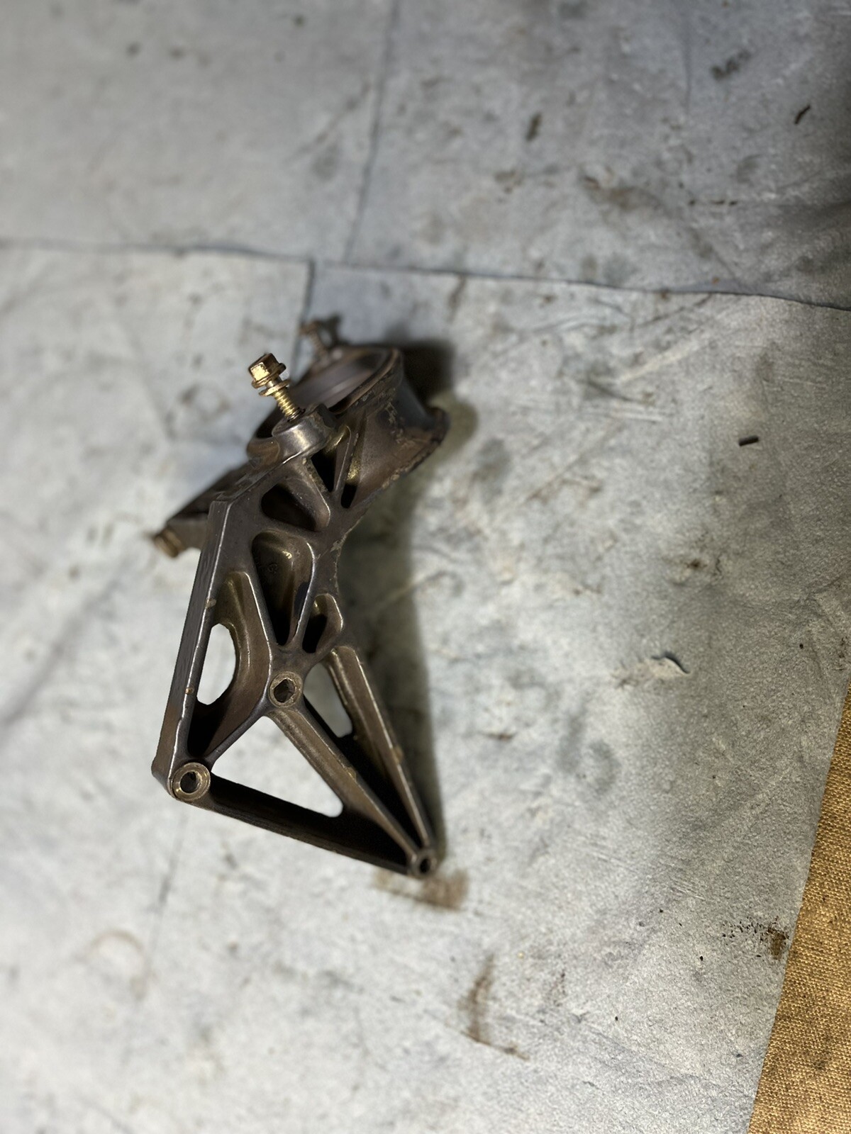 EVINRUDE Johnson OUTBOARD Electric Starter Bracket 305084 for sale ...