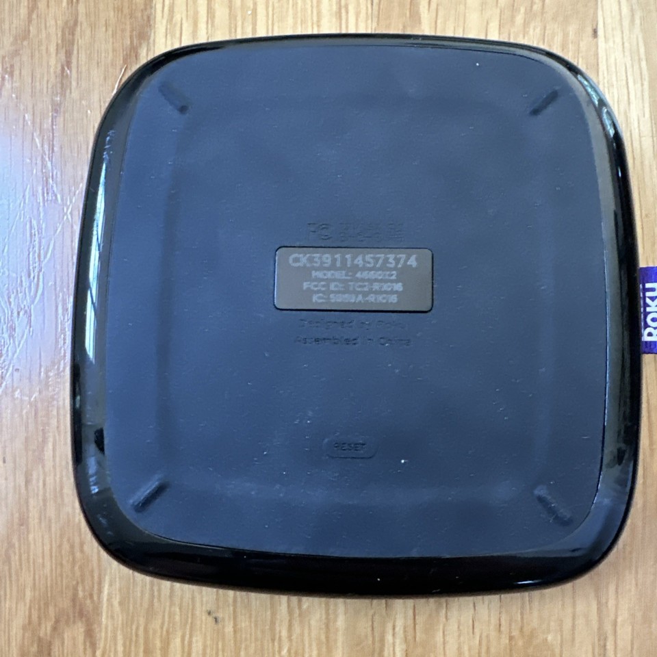 Roku Ultra 4K HD Digital Media Streamer w/ Remote and AC Adapter ...