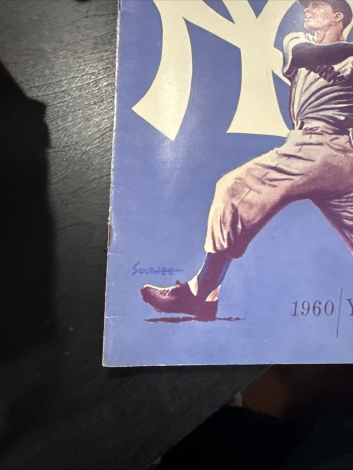 1960 New York Yankees Official JAY Yearbook NEAR PERFECT *MICKEY MANTLE ...