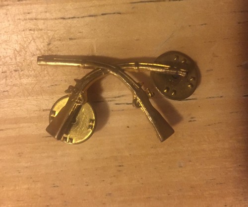 Vintage Gold Tone Military Crossed Rifle Pin Medal | eBay