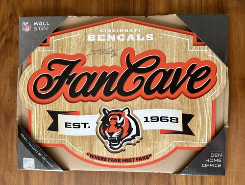 Joe Mixon Signed Cincinnati Bengals 3D Wall Sign NFL Autographed Man ...