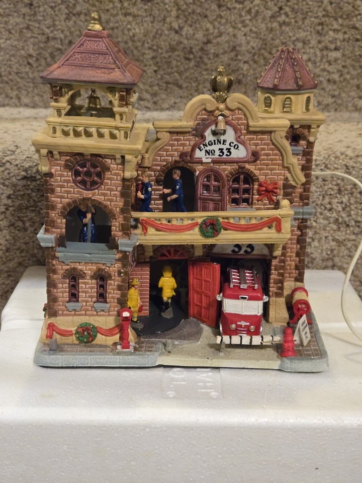 Christmas Lemax Firehouse Engine Company No. 33 LED sounds Lights ...