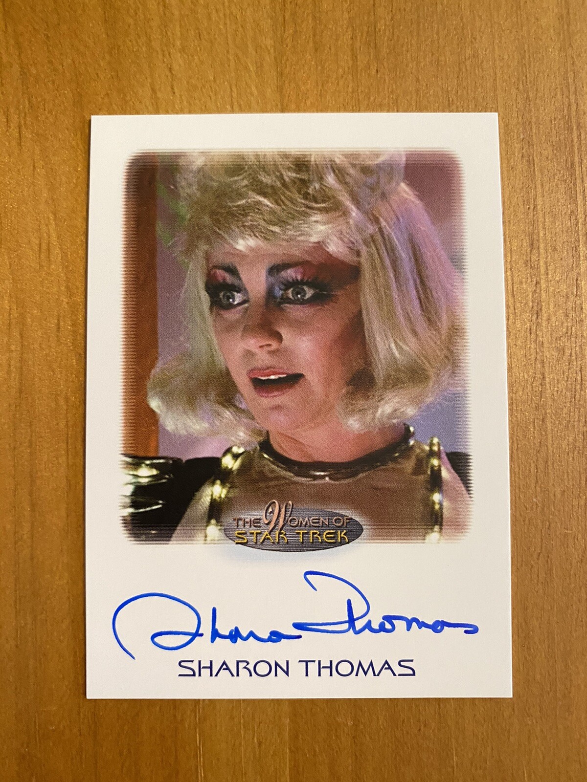 2021 Women of Star Trek: Art and Images Sharon Thomas As Waitress ...