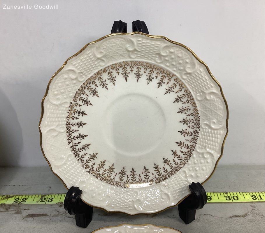 Vintage Vogue Washington Colonial 2 Tea Cups & 8 Saucers. | eBay