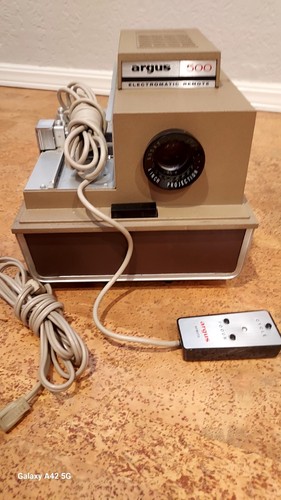 Vintage ARGUS 500 Automatic Slide Projector and Airequipt Magazines (5 ...
