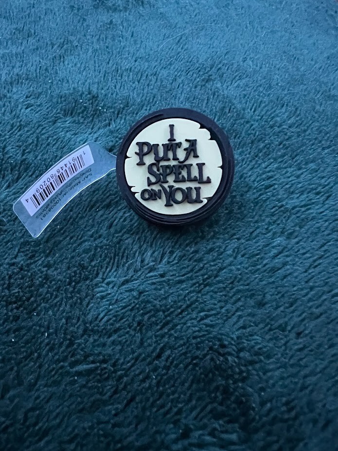 Hocus Pocus "I Put a Spell on You" Jibbitz Croc Charm Brand New ...