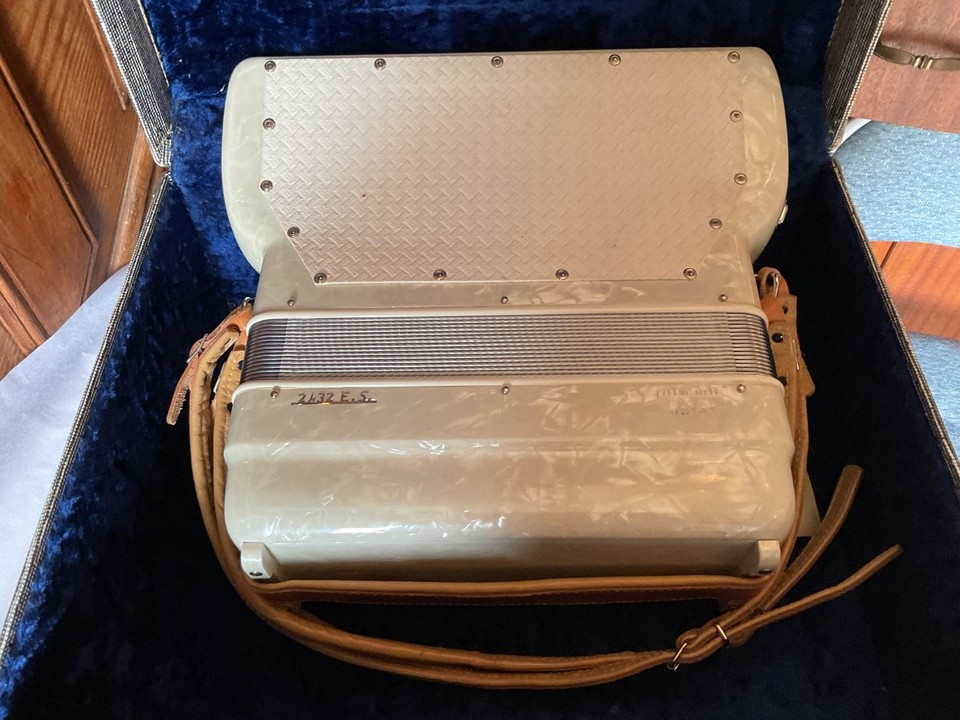 1960’s Contello Ivory Accordion Made In Italy 2h32 E.S. Made in Italy ...