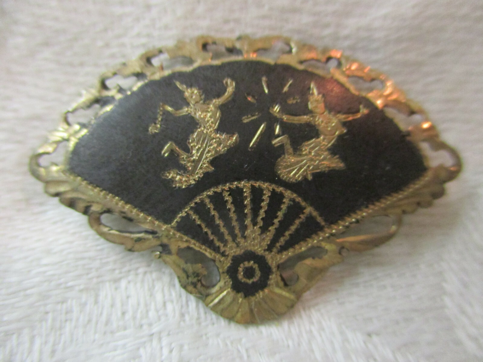 Vintage Japan gold & black Damascene Brooch Pin Fan - Gem