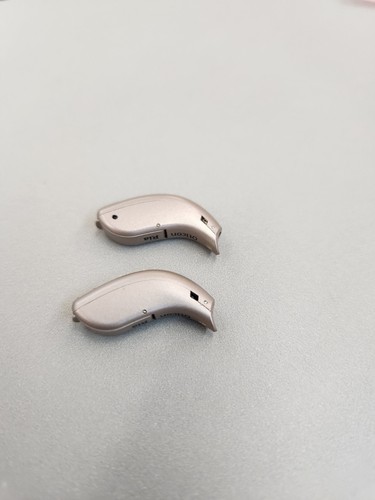 PAIR of Oticon Ria RIC Hearing Aids with WARRANTY! | eBay