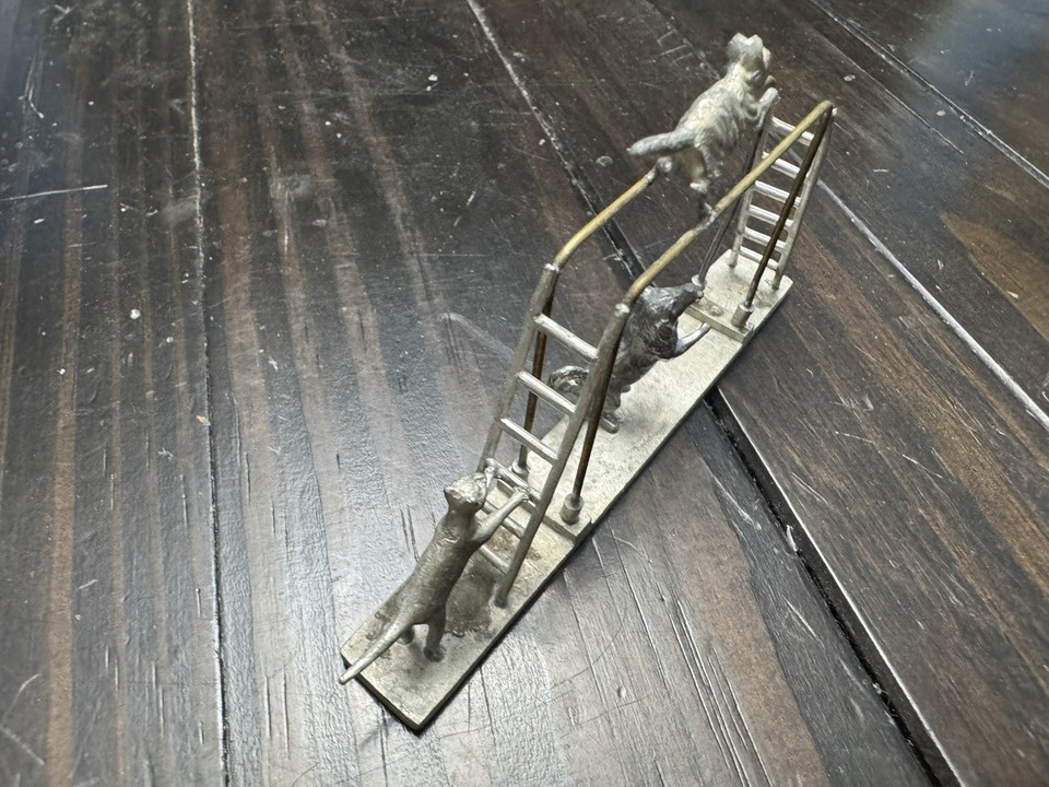 Lot 101 G Or O Scale model Cast Metal Toy Train cat Trapeze Animal ...