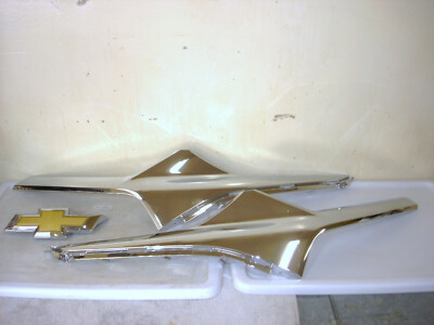 Genuine OEM GM 2019 -2020 Upper Right & Left Trim Grille Molding ...