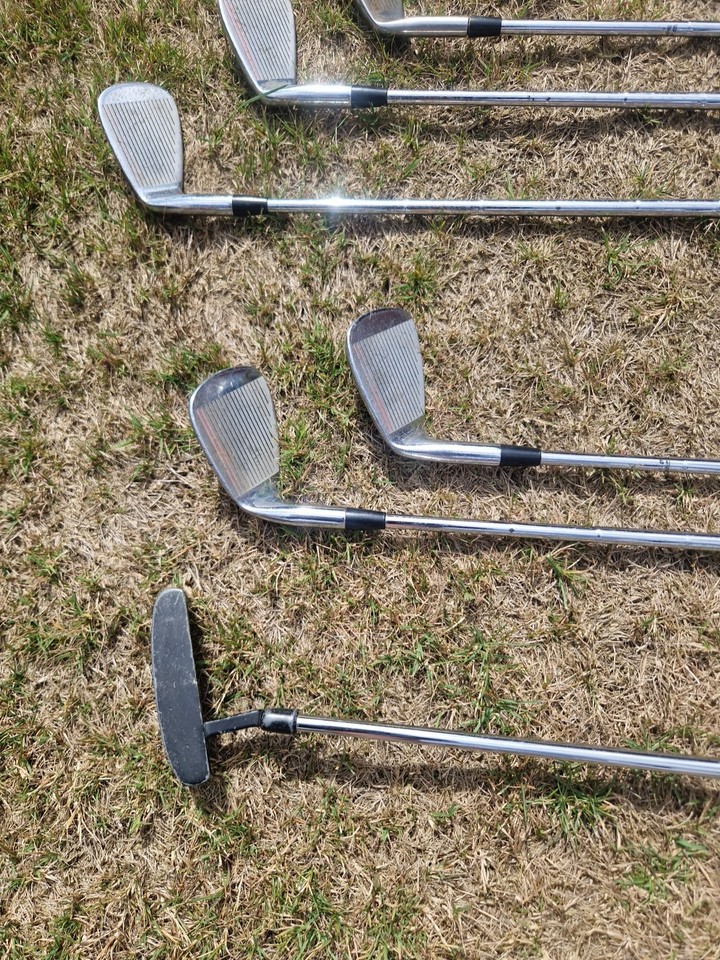 Full Set Right Handed Howson Woosie Golf Clubs & Hippo Bag Excellent ...