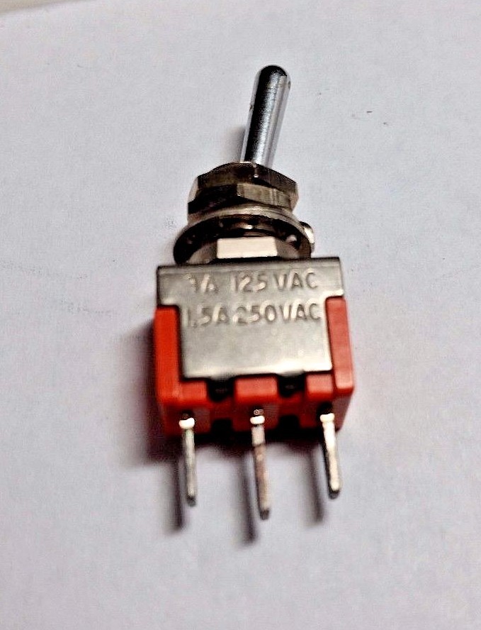 RAYTHEON RT1-2 SPDT ON-OFF-ON MINIATURE TOGGLE SWITCH 3A 125V | eBay
