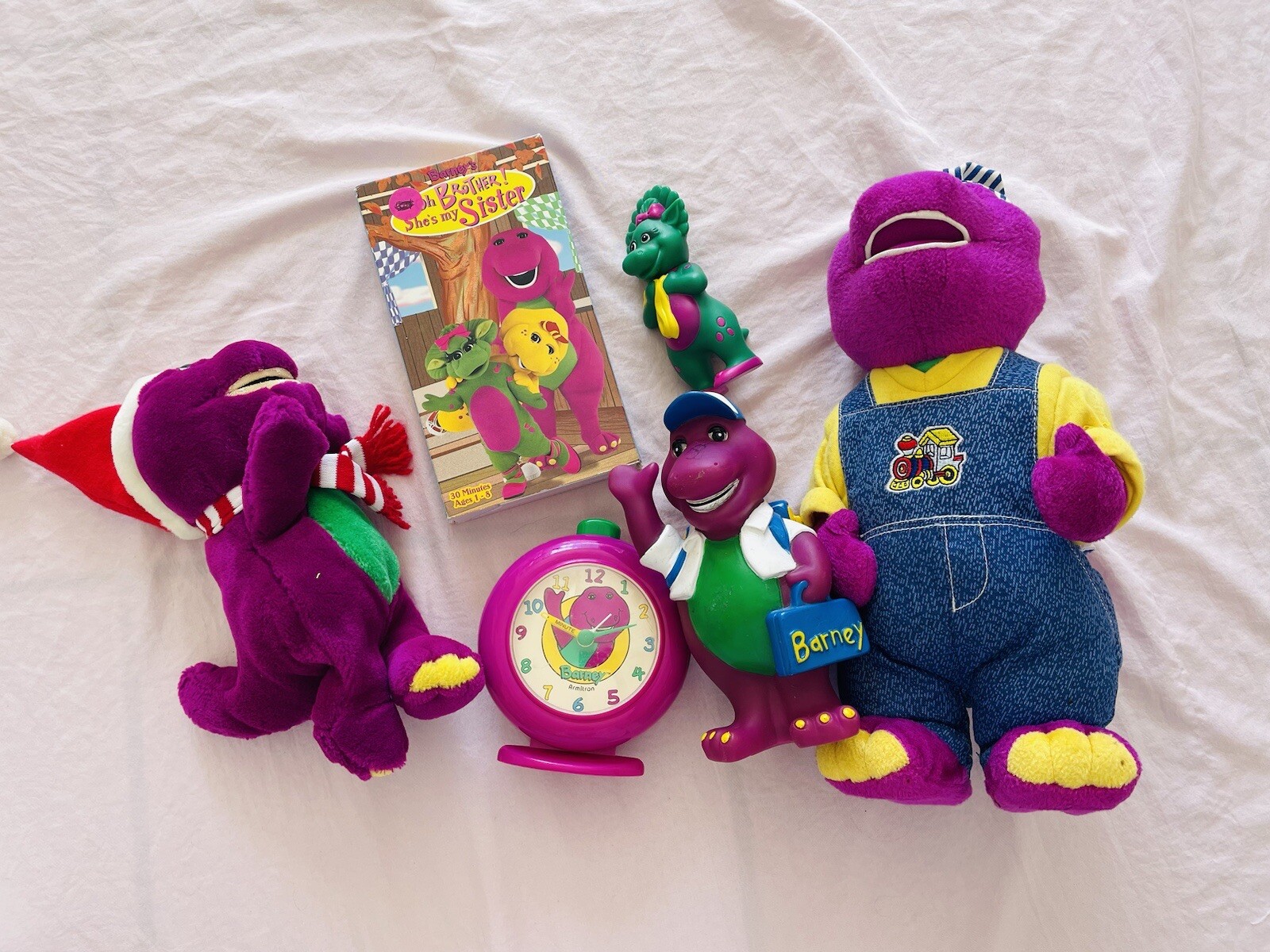 HUGE LOT Vintage BARNEY The Dinosaur Plush Doll Clock VHS Toys Purple ...