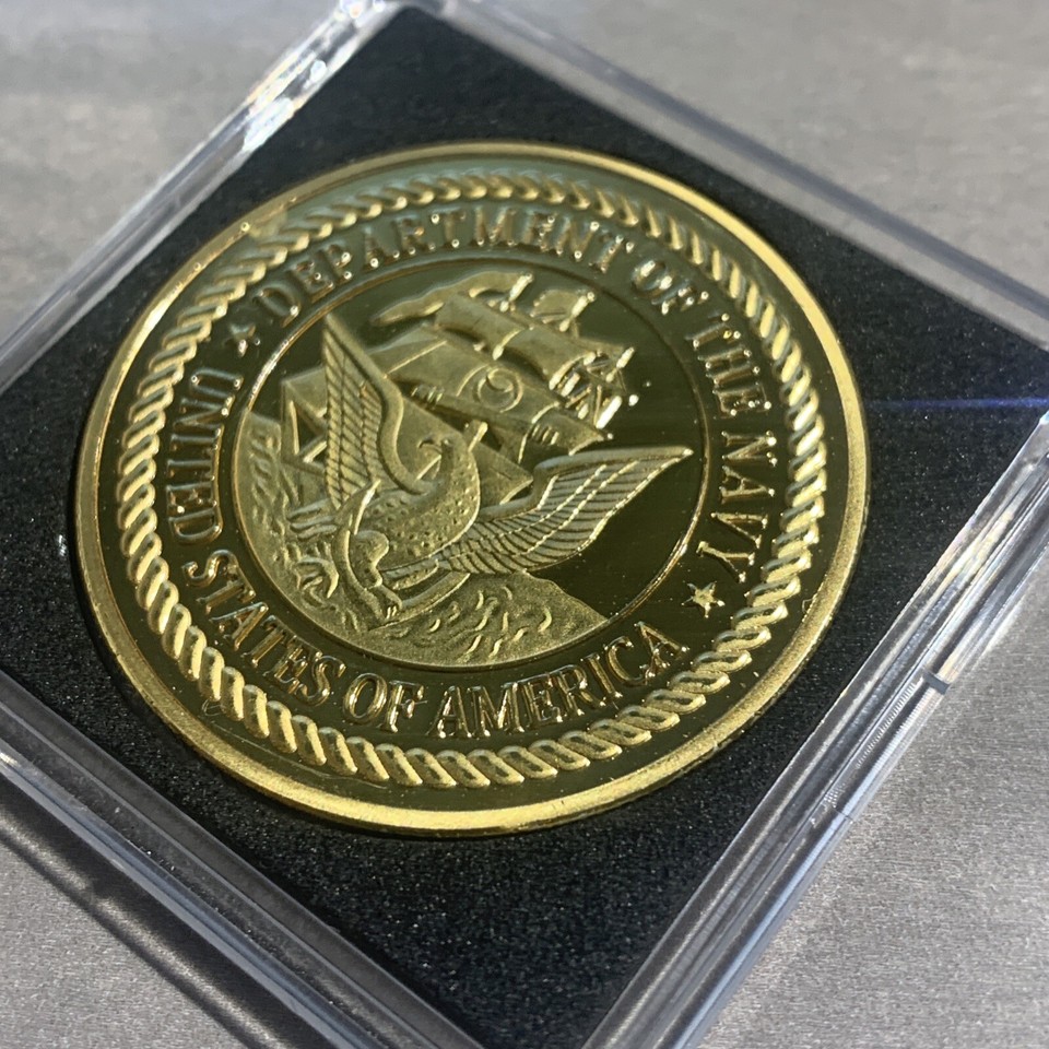 US NAVY CHALLENGE COIN-United States Navy Reserve Service w/2x2 ST Case ...