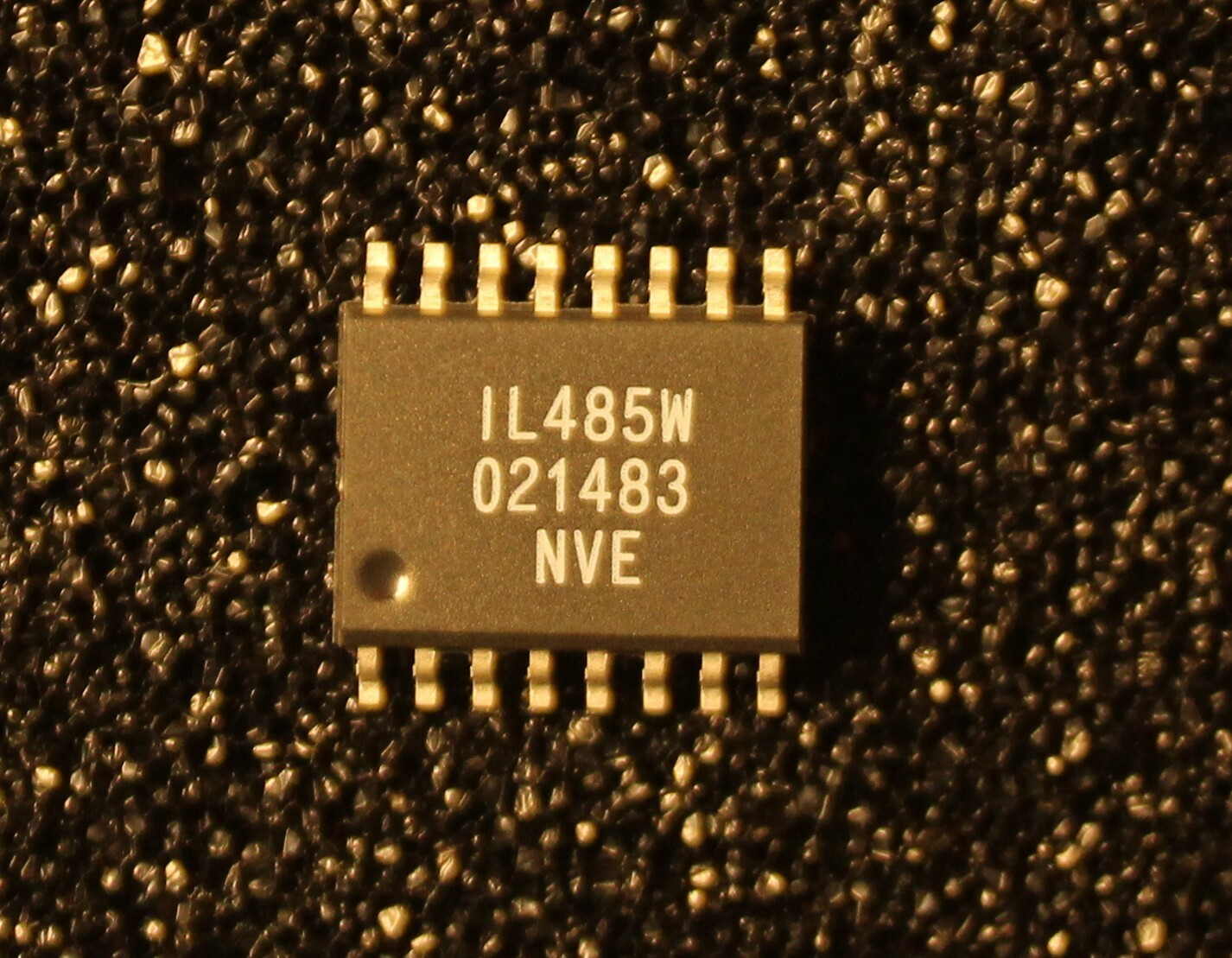 NVE IL485W RS422 RS485 GMR Digital Isolator 2500Vrms 35Mbps CMTI SOIC16 ...