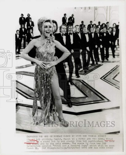 1975 Press Photo Actress Mitzi Gaynor Performs in TV Special, Los ...