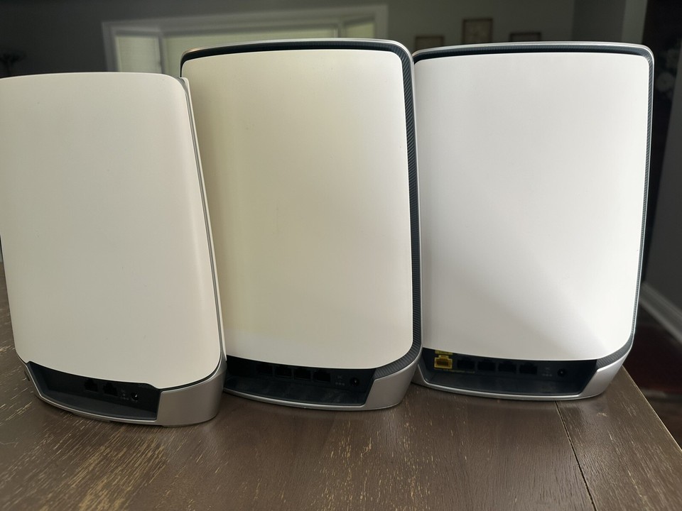 NETGEAR Orbi RBR850 2 Pack + RBS 750Router 5GHz Tri-band Mesh WiFi 6 ...