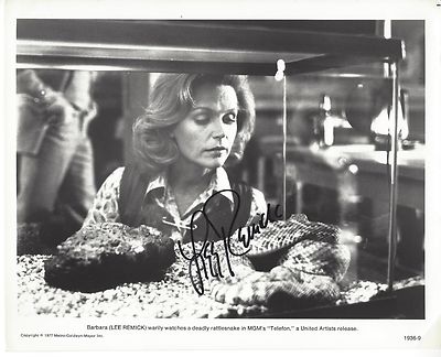 LEE REMICK SIGNED AUTOGRAPHED 8X10 TELEFON MOVIE STILL w/ COA | eBay