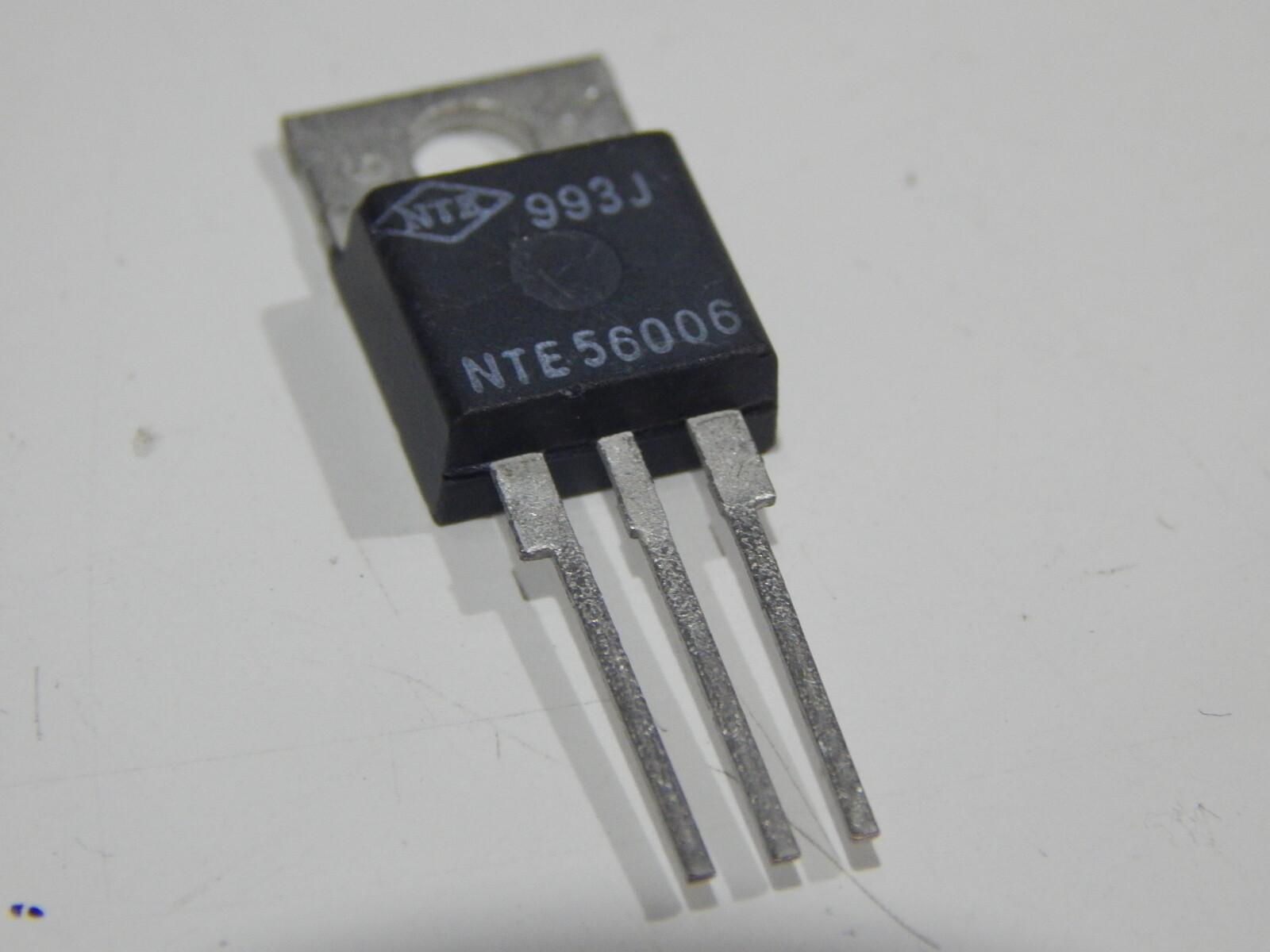 NTE56006 TRIAC 400V 15A 4 QUADRANT TRIAC TO-220 - USA SELLER FAST ...