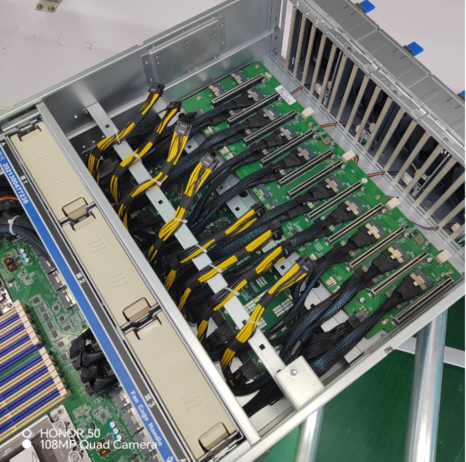 8GPU PCIe4.0 X16 bandwidth Server ASRock RACK GENOA2D24G-2L+ 2x AMD ...