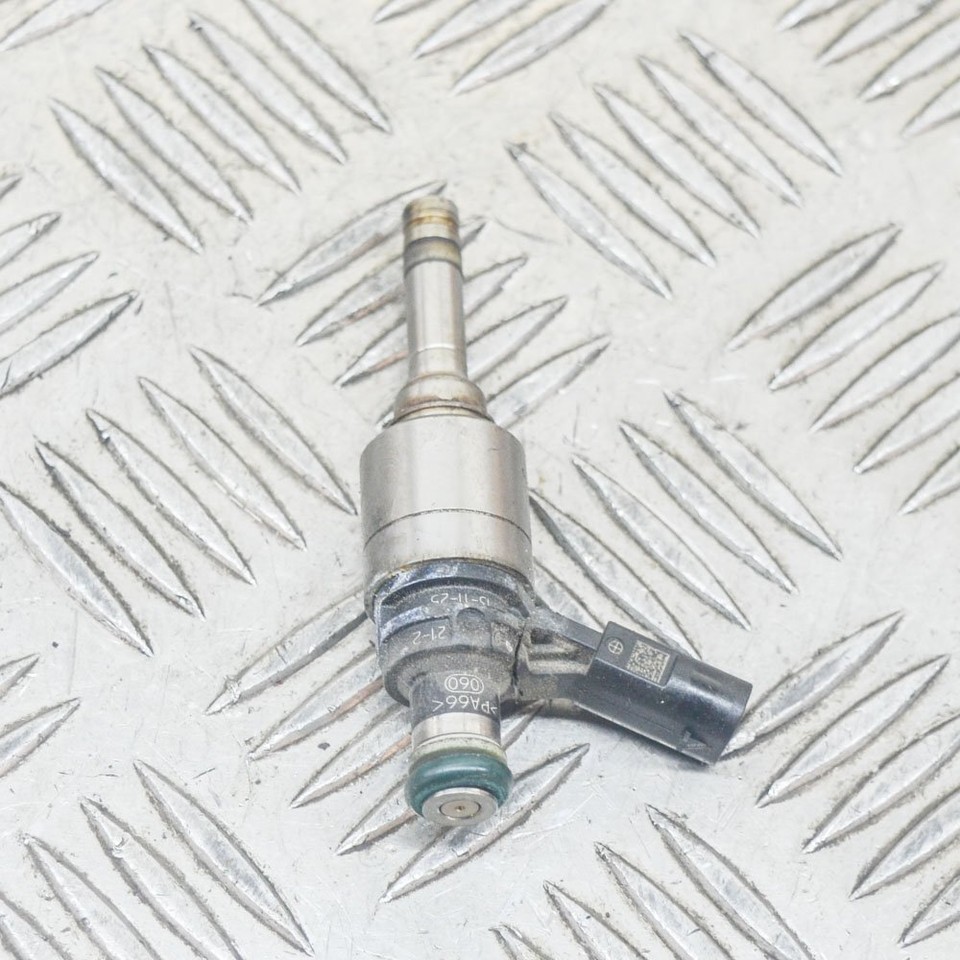 Iniettore di combustibile del motore VW GOLF MK7 06L906036K 0261500244 ...