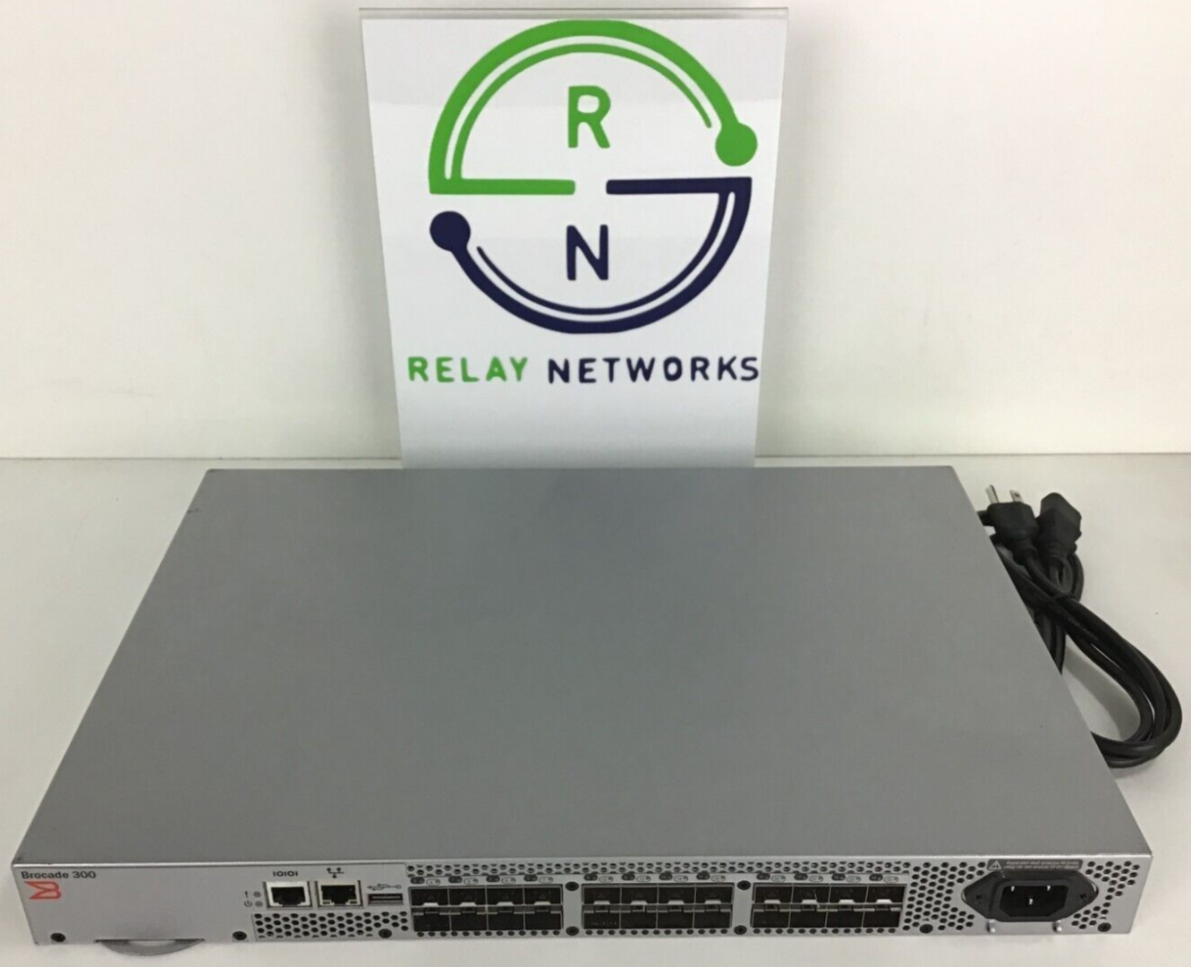 LOT OF 2 Brocade DL-320-B-0001 082CN3 24-port 8GB FC Switch 8 Gig & EGM ...