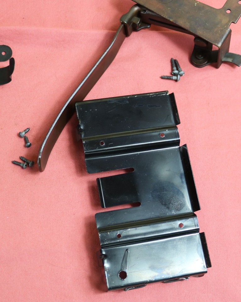 Singer Vintage Foot Controller Bracket and Knee Lever (for Cabinet ...