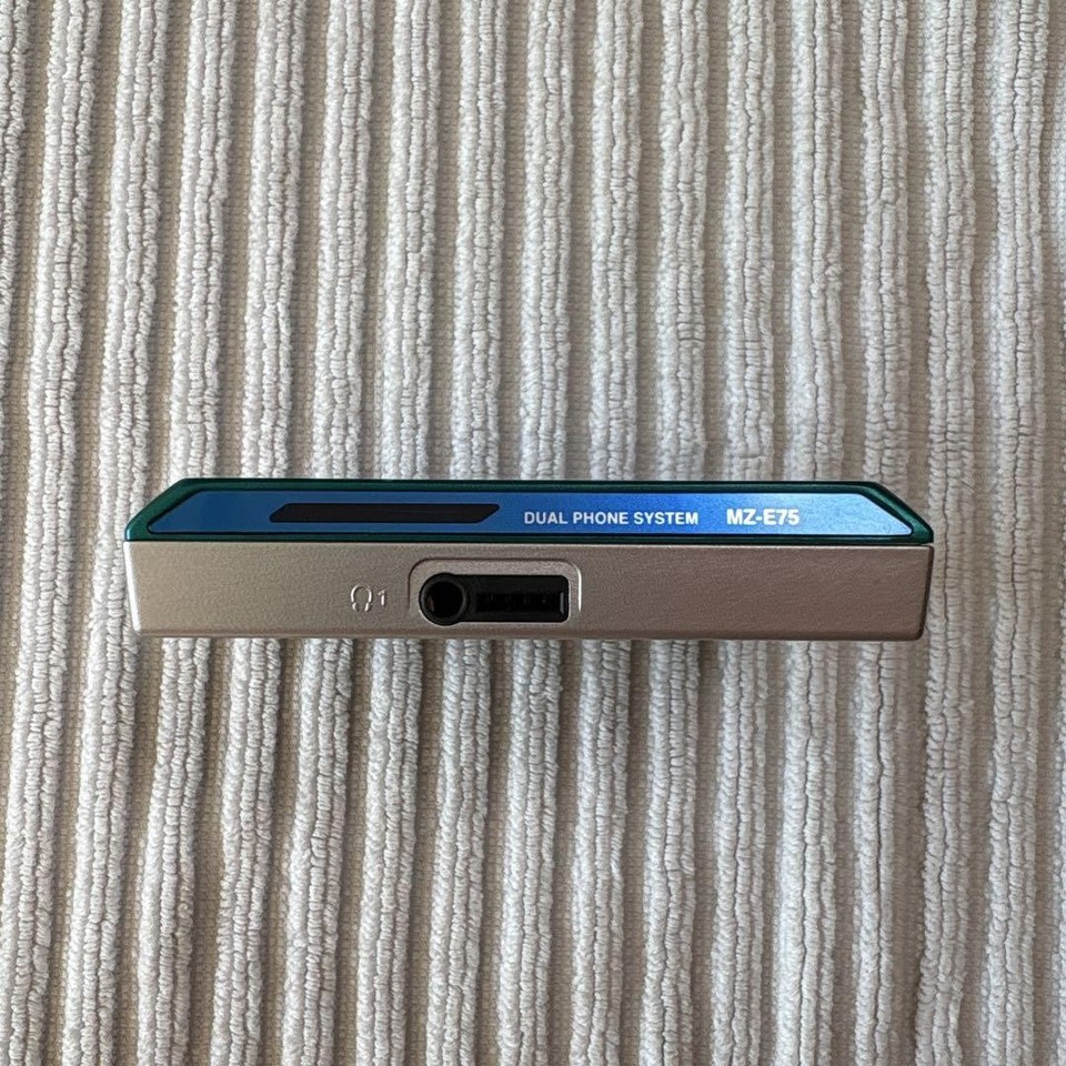 Sony MD Walkman MZ-E75 Portable MiniDisc Player with Remote Control ...