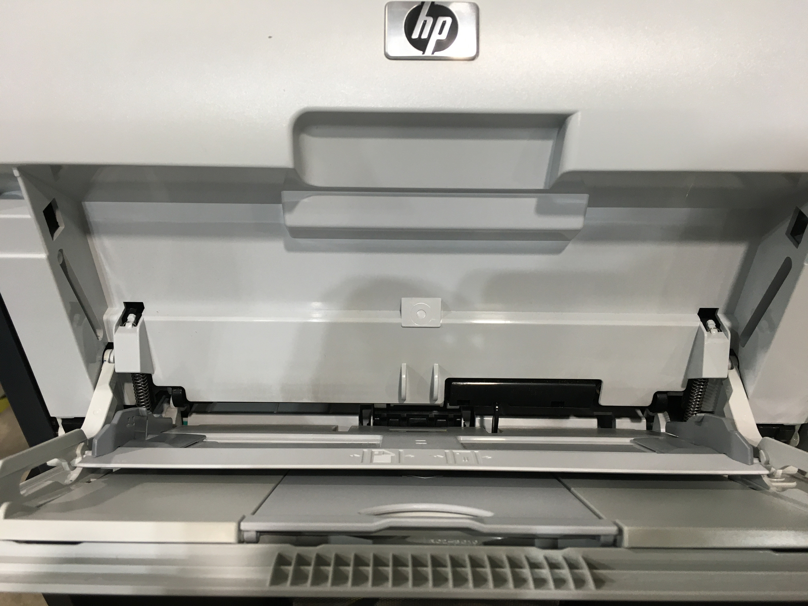 HP Color LaserJet CP2025n Network USB Laser Printer 63k pages w/ Toner ...