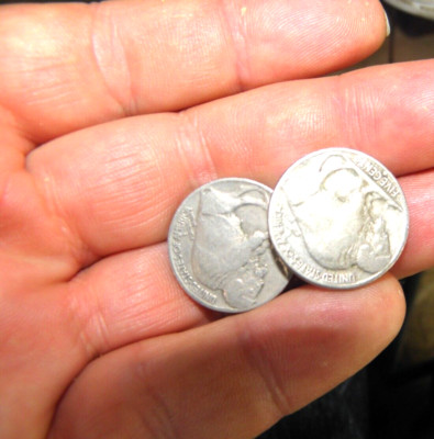 VINTAGE LOT OF 2 VINTAGE FIVE CENTS INDIAN HEAD BUFFALO NICKEL COINS ...