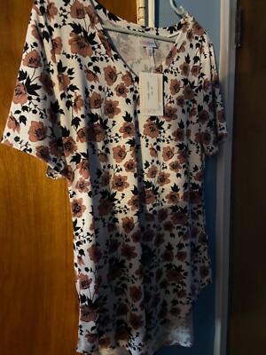 NWT LulaRoe Iris Tunic Top Floral print Medium Gorgeous print new with ...