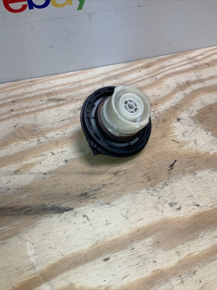 2007 Ford Fusion Gas Cap Lid | eBay