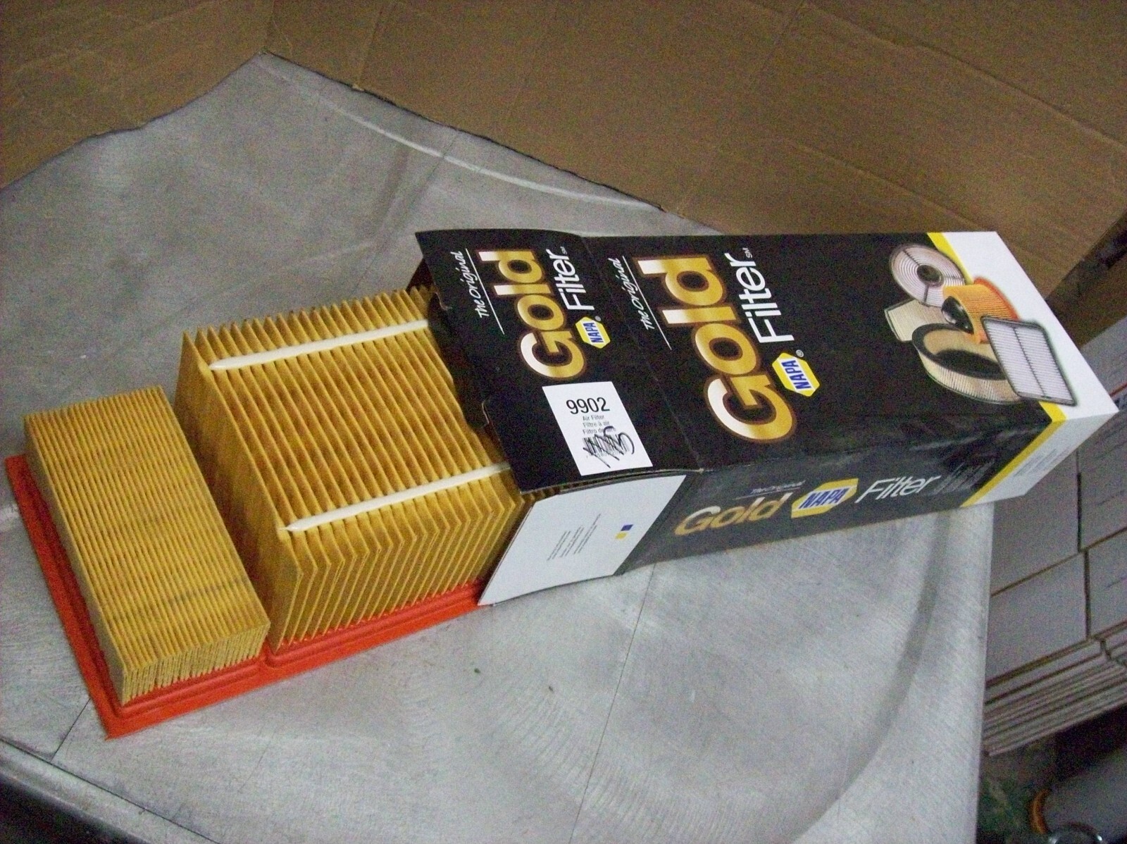 NAPA 9902 - Air filter cross reference