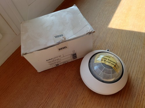 NEU Gira 227002 System 2000 , Automatikschalter 360° Reinweiß ...