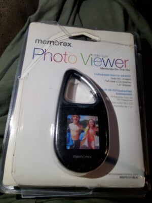 Memorex @ Carabiner Photo Viewer 2 MB Digital-Memories On-The-Go-1.5 ...