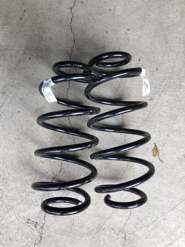 OEM Mopar Rear Suspension Coils Springs 68249113AA Jeep Wrangler 2018 ...
