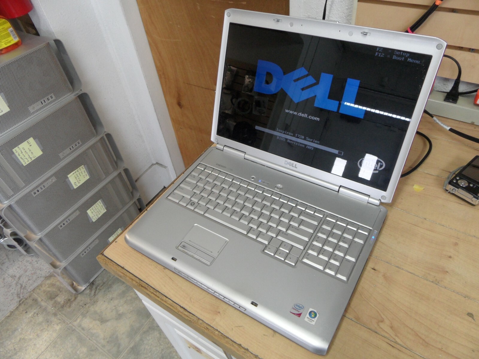 Dell Inspiron 1720 / Core 2 Duo @ 1.83 GHz / Parts Laptop / Posted Bios ...