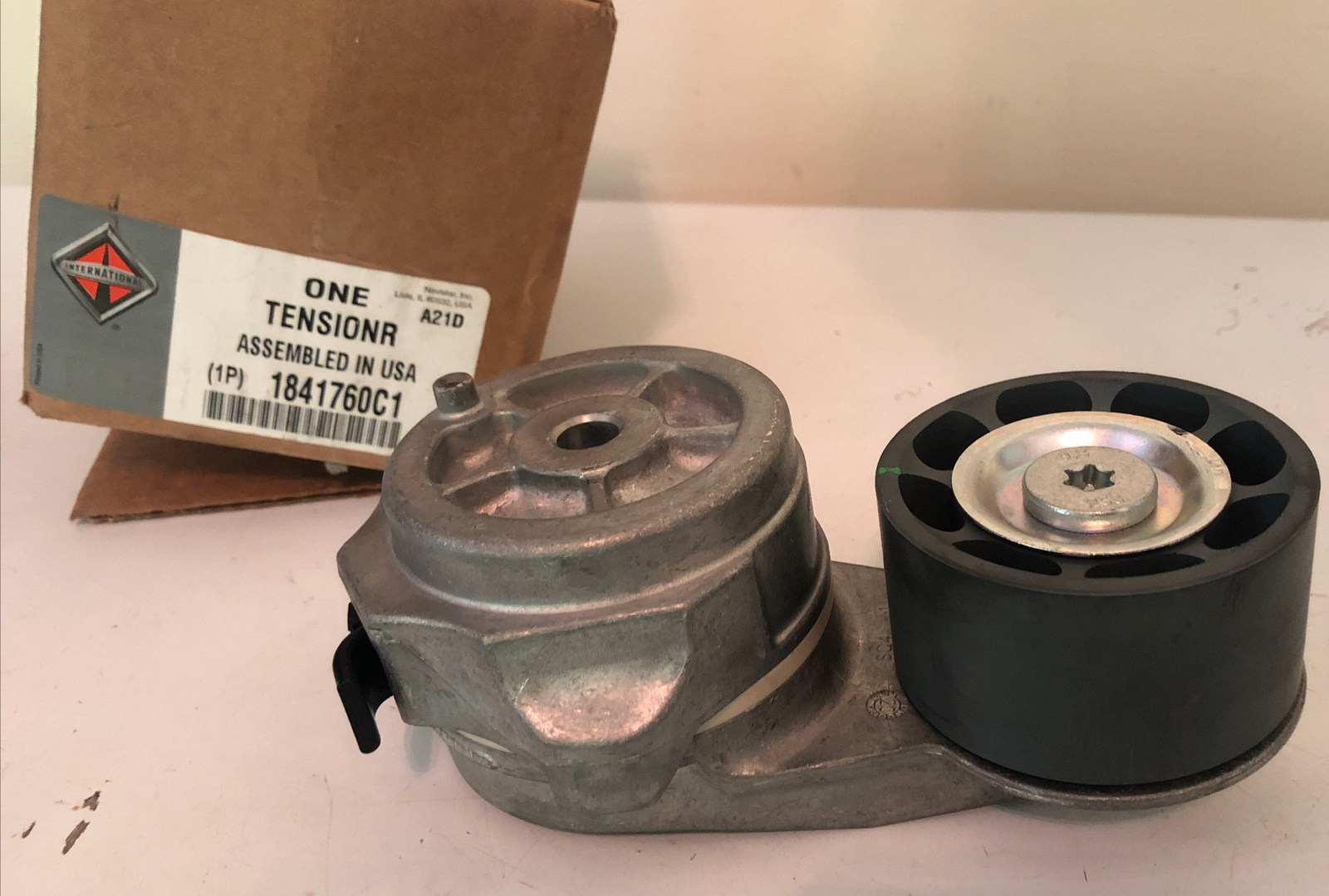 GENUINE INTERNATIONAL TENSIONER 1841760C1 NEW OEM | eBay