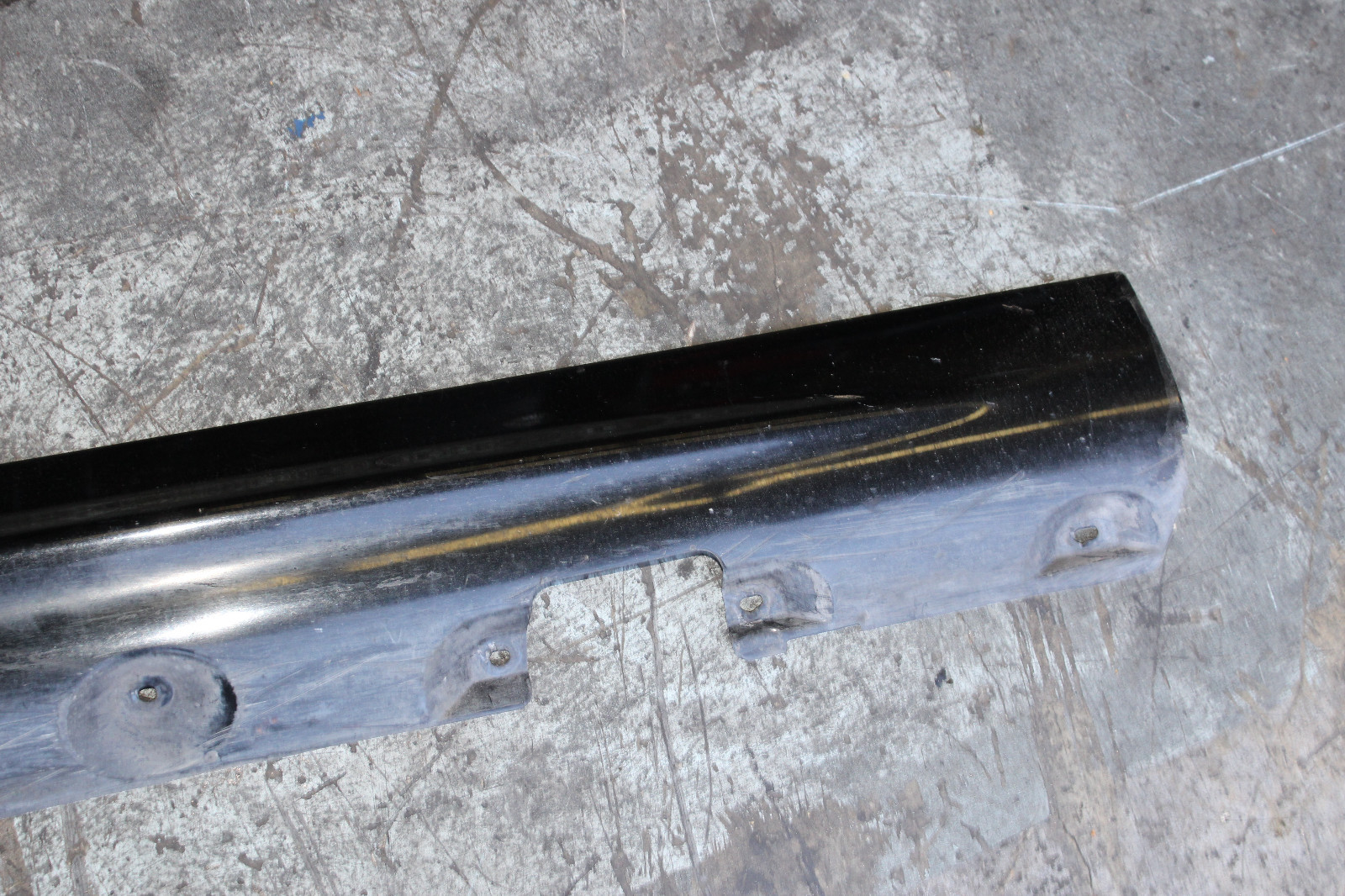 01-06 BMW E46 325Ci RIGHT HAND PASSENG SIDE ROCKER PANEL MOLDING TRIM ...