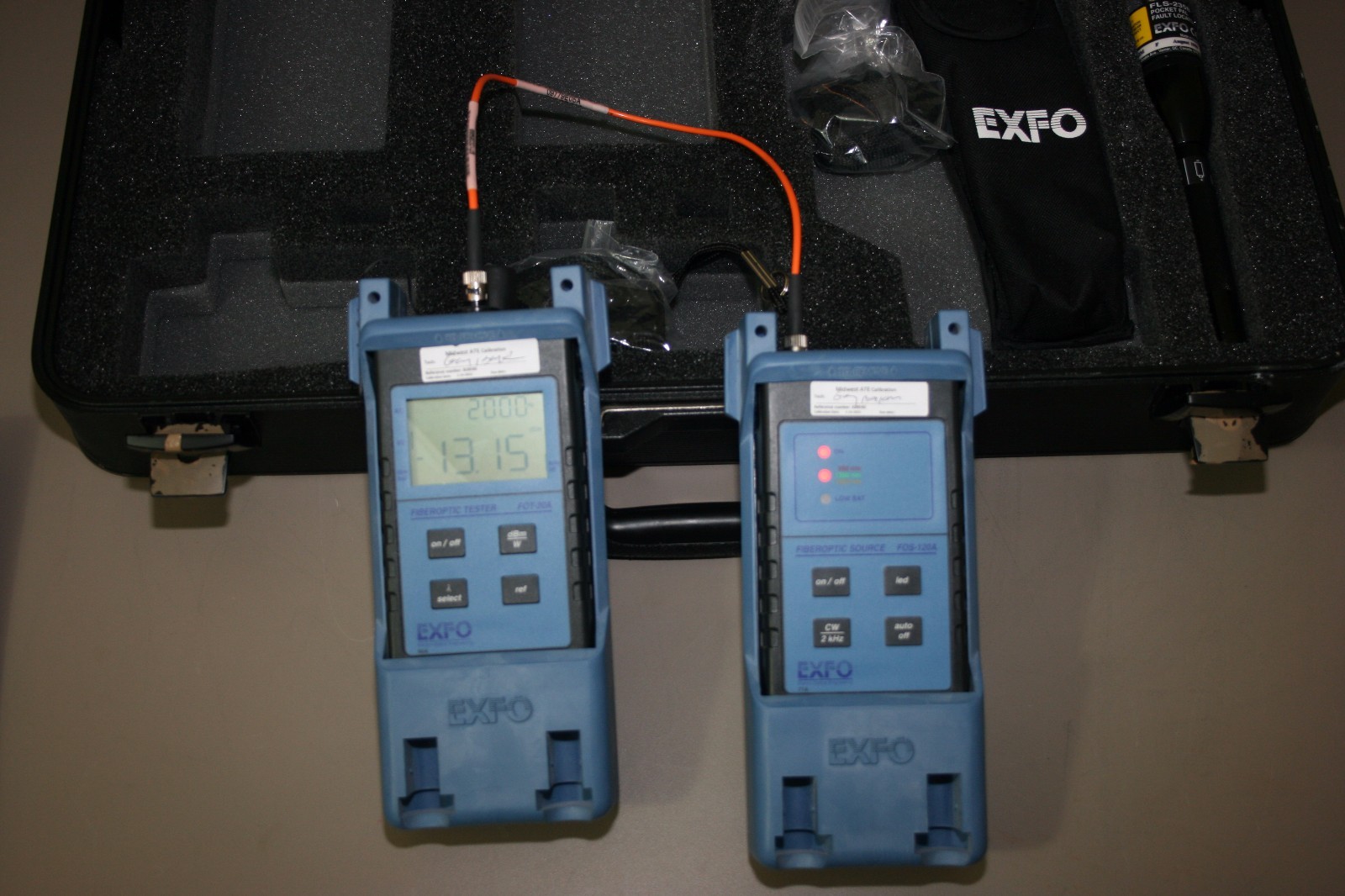 EXFO Suite Case Fiber Optics Cable tester, Source, Meter, Fault locator ...