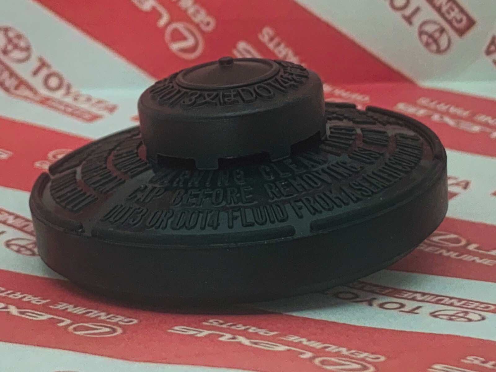 GENUINE OEM TOYOTA BRAKE MASTER Cylinder FLUID RESERVOIR CAP 47230 ...