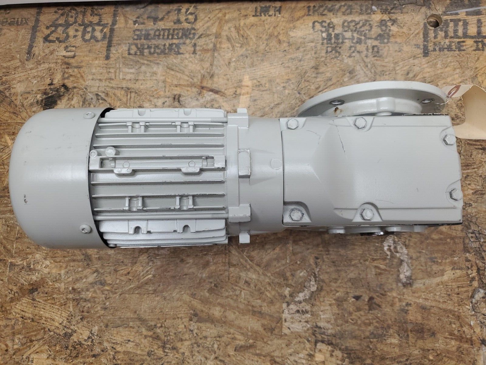 Lenze Gear Motor 3-mot EN60034 W/ Gearbox G50bb124mhar2c for sale ...