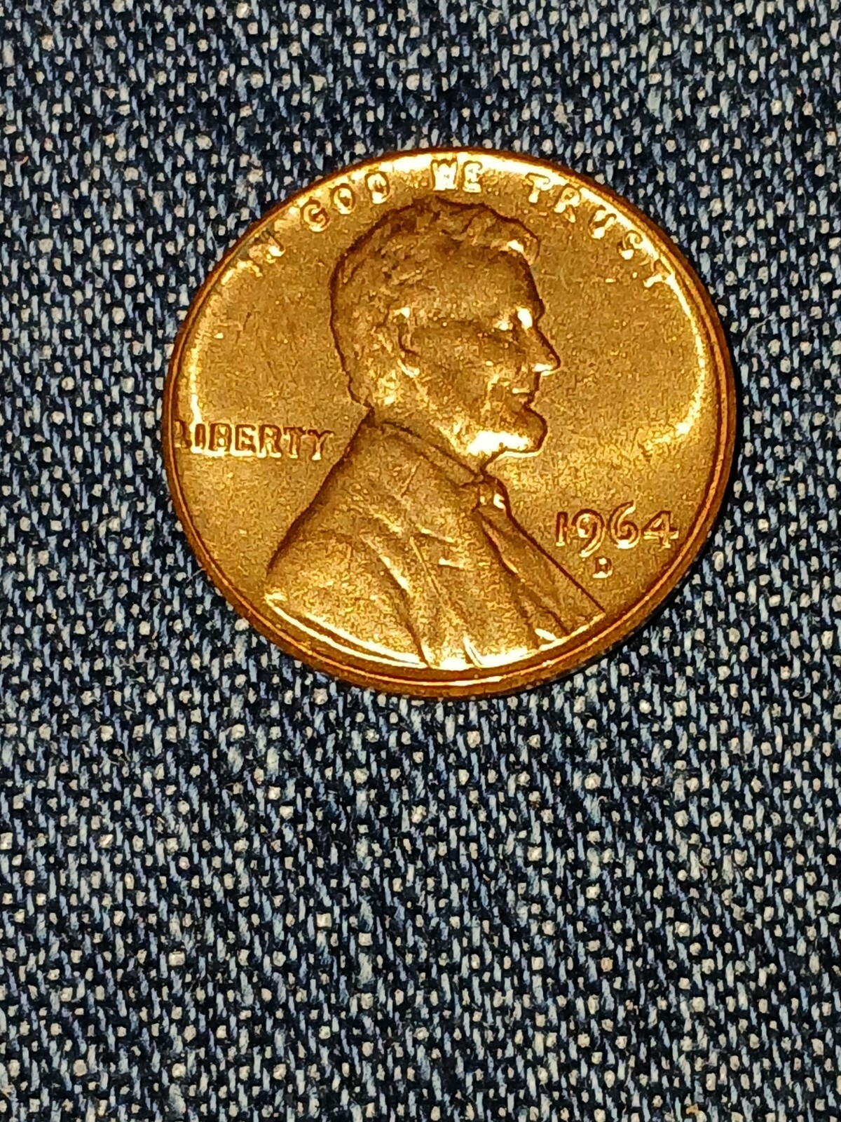 1964 D Lincoln Penny. ERRORS. “L” on edge. “IN GOD WE TRUST” on edge ...