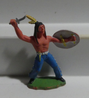 DDR Spielzeug - Ari ?- weiches Gummi - Indianer mit Messer | eBay.de