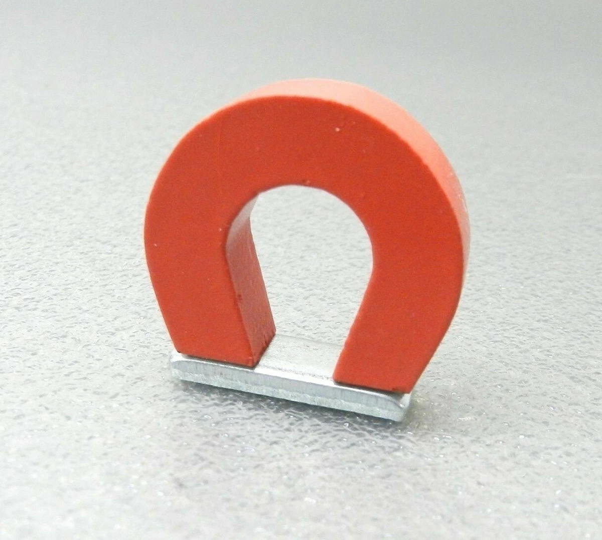 Horseshoe Magnet