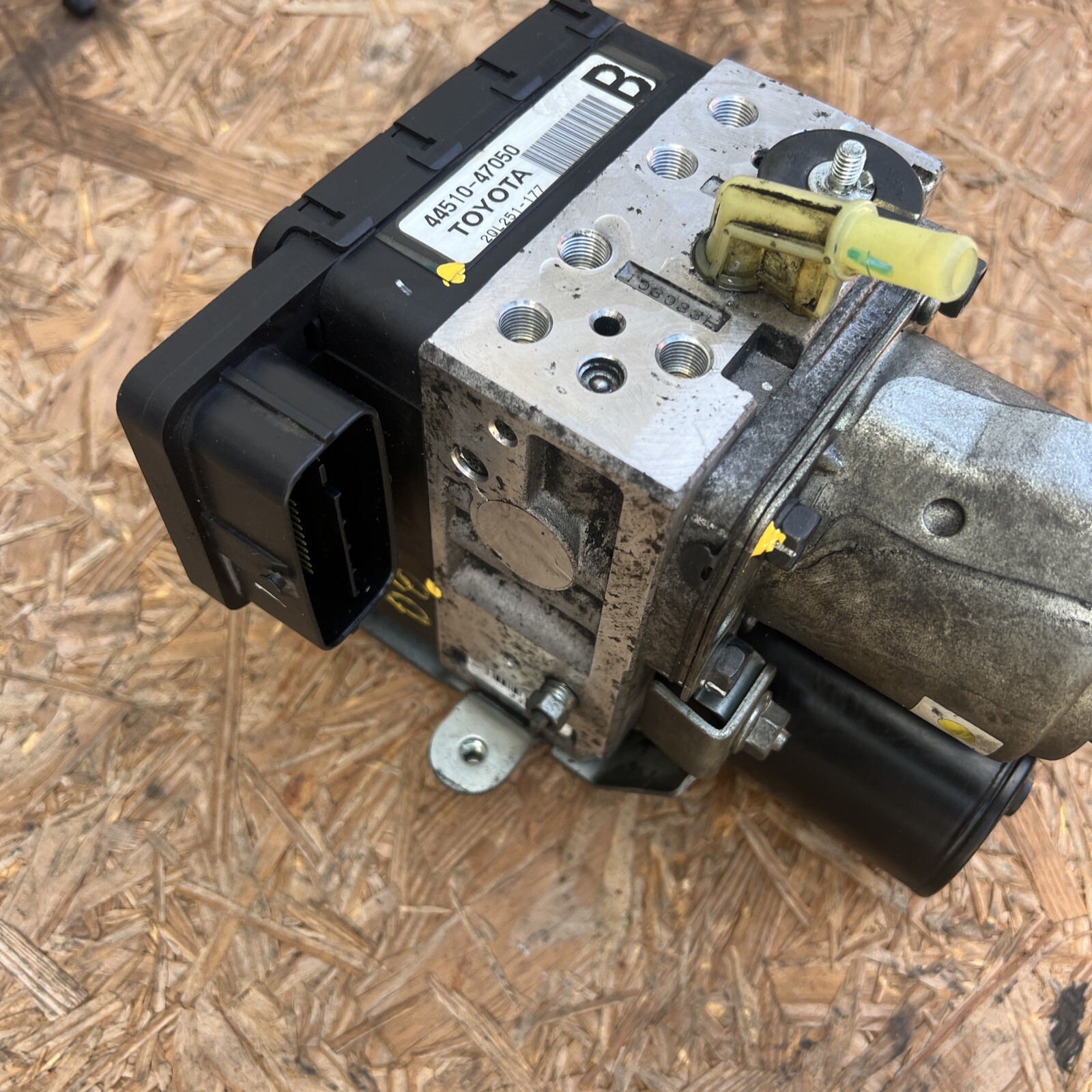 2004-2009 Toyota Prius Abs Anti-Lock Brake Pump Actuator Assembly 44510 ...